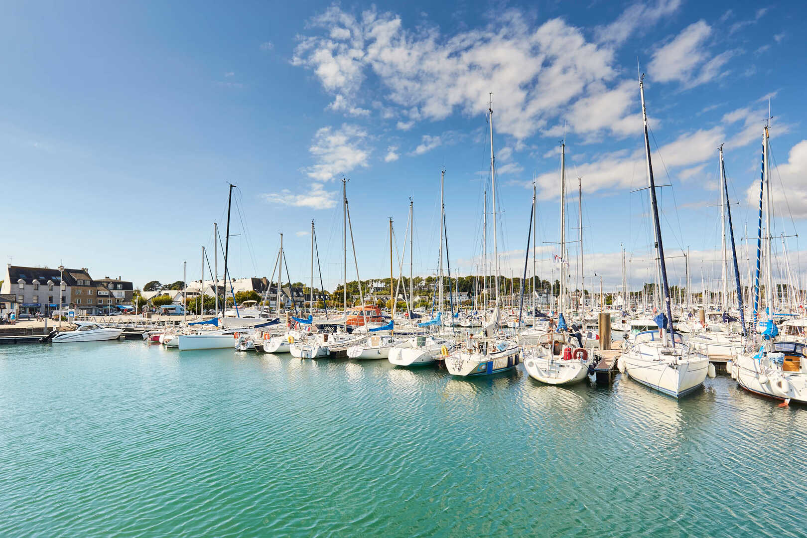 How to get to Quiberon Bay?