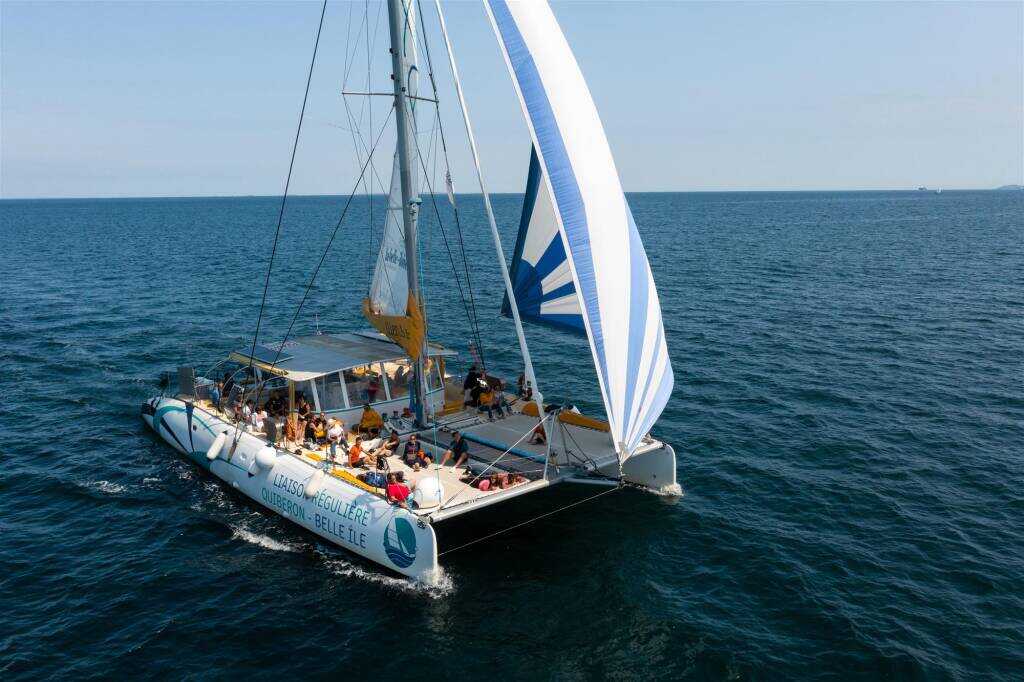 Iliens, the Shuttle that sets sail - Sea outings Sea trips onboard a