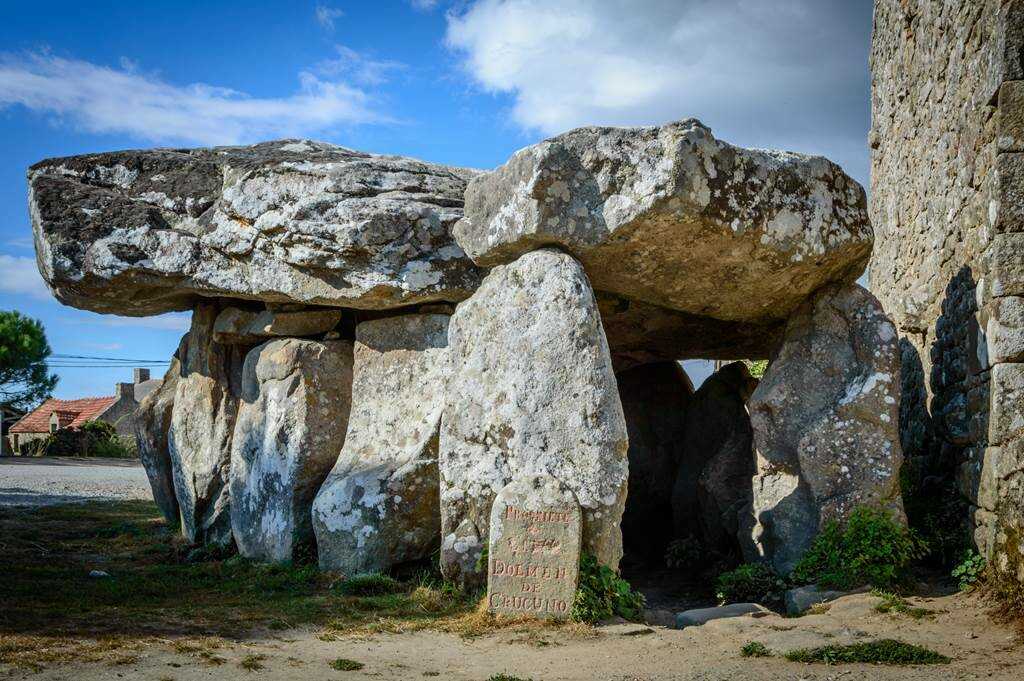 Dolmen de Crucuno Megaliths | Quiberon Bay